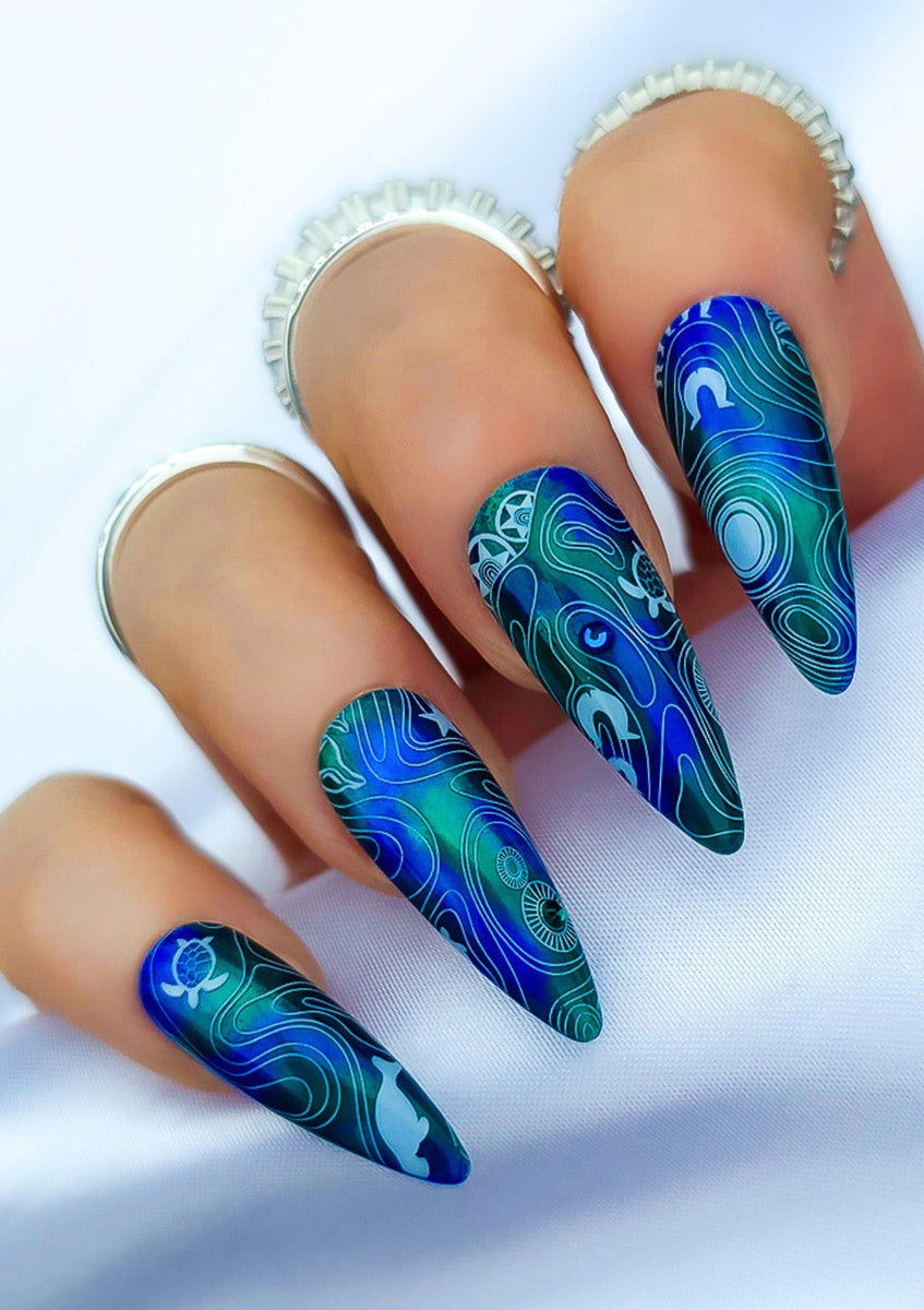Nail Art – Indigenous Grapevine